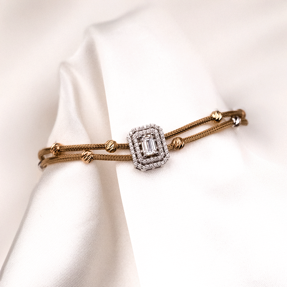 14 Ayar Renkli Dorika Toplu ve Baget Taşlı Altın Bileklik Hemen İncele